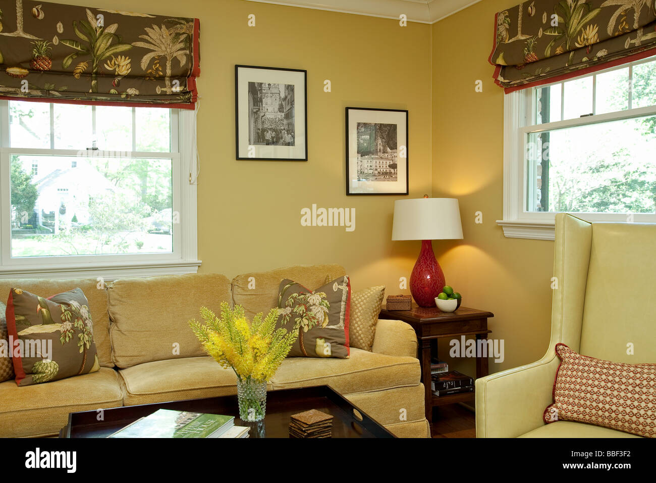 house interior den upscale Stock Photo - Alamy