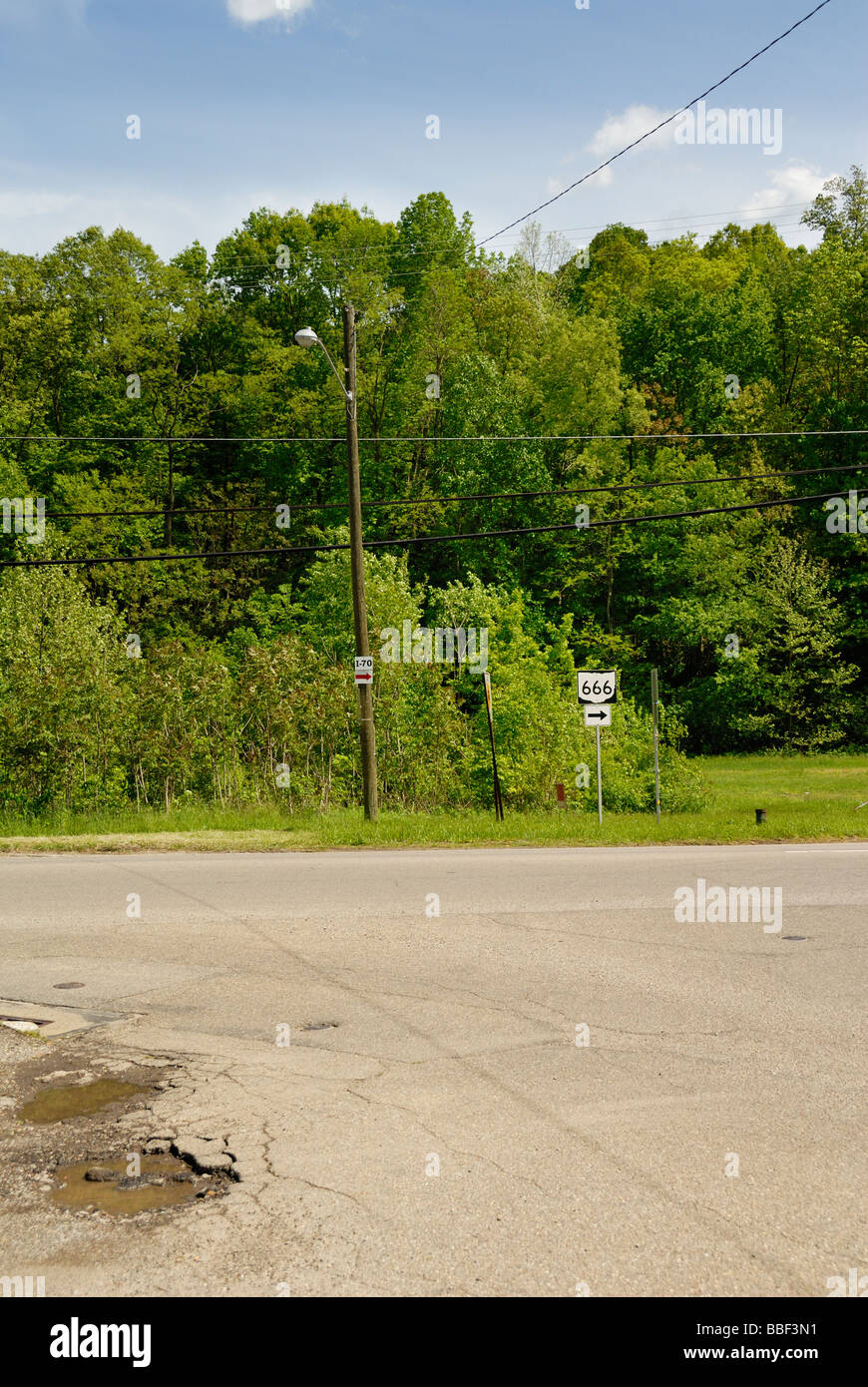 rt route 666 in Zanesville Ohio Stock Photo - Alamy
