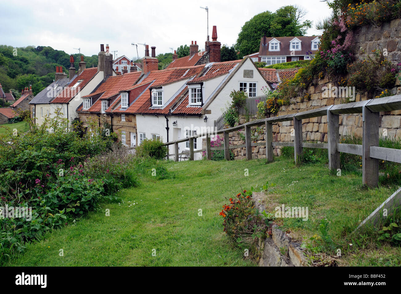 Sandsend yorkshire hi-res stock photography and images - Alamy