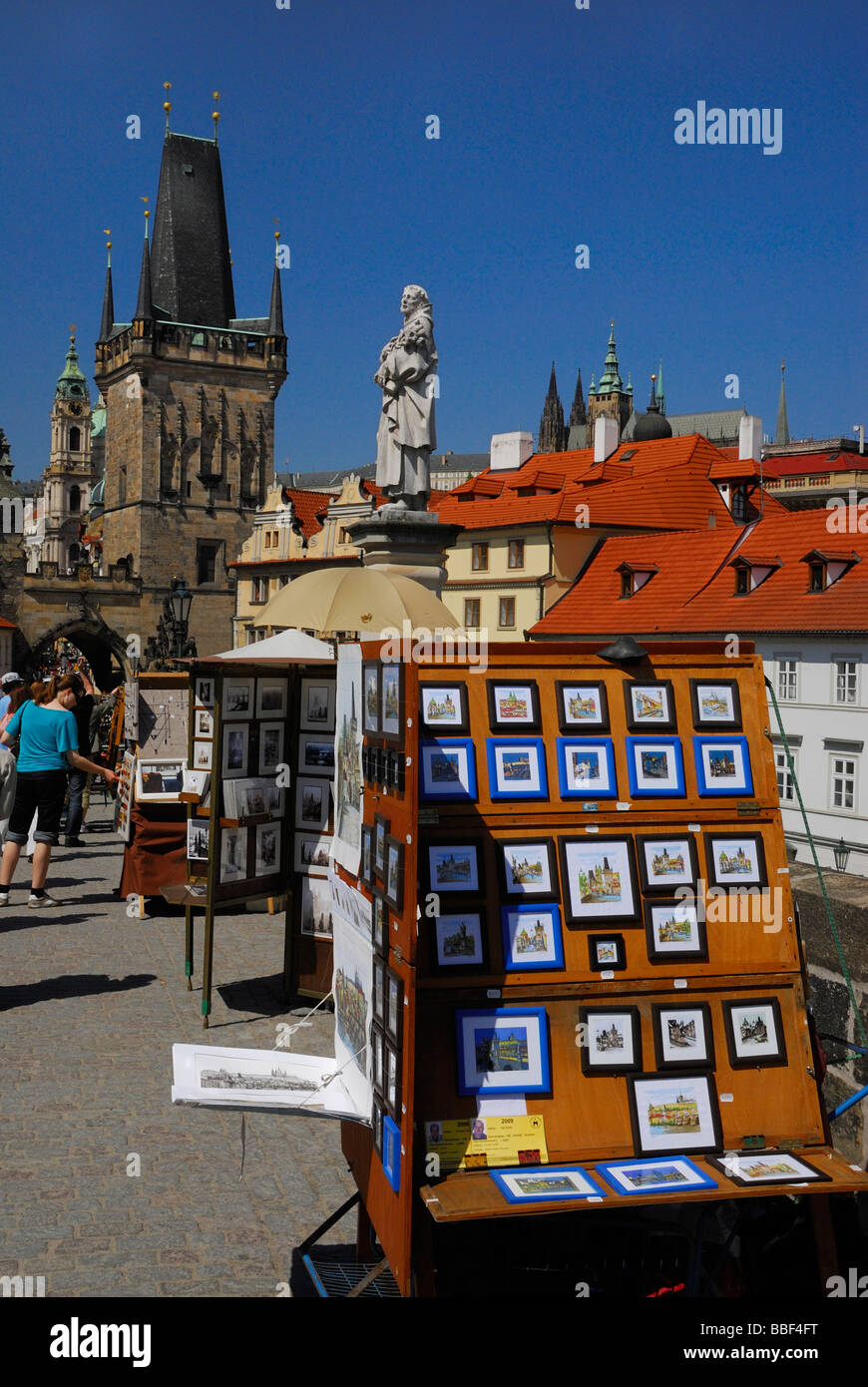 Souvenir stands hi-res stock photography and images - Alamy