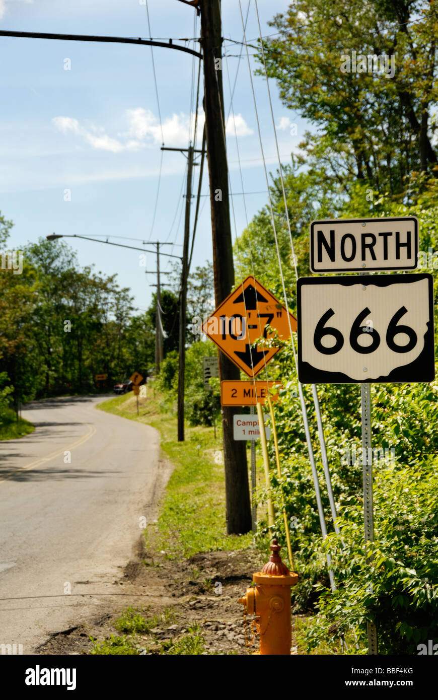 rt route 666 in Zanesville Ohio Stock Photo - Alamy