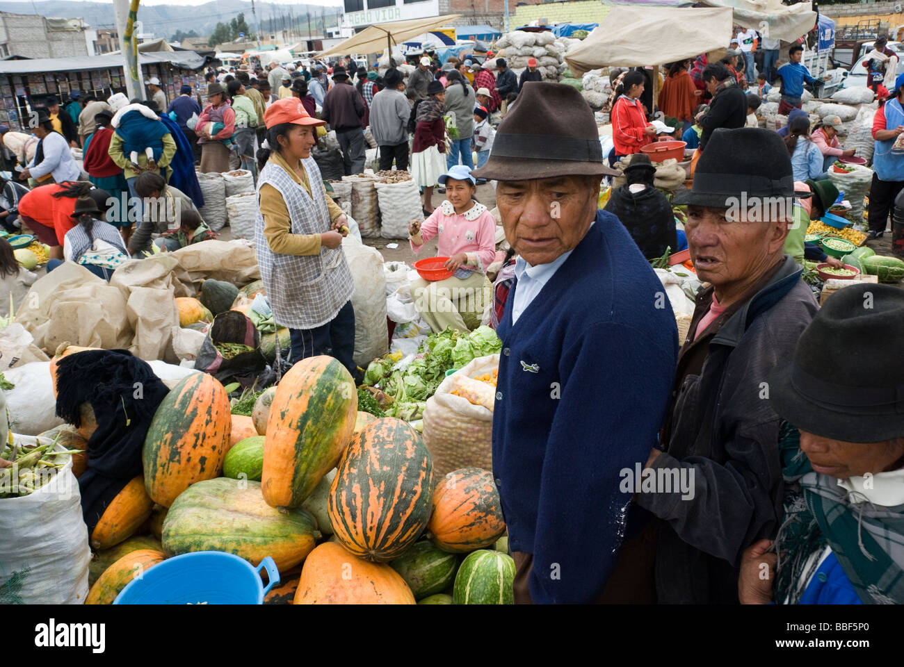 Produce ecuador hi-res stock photography and images - Alamy