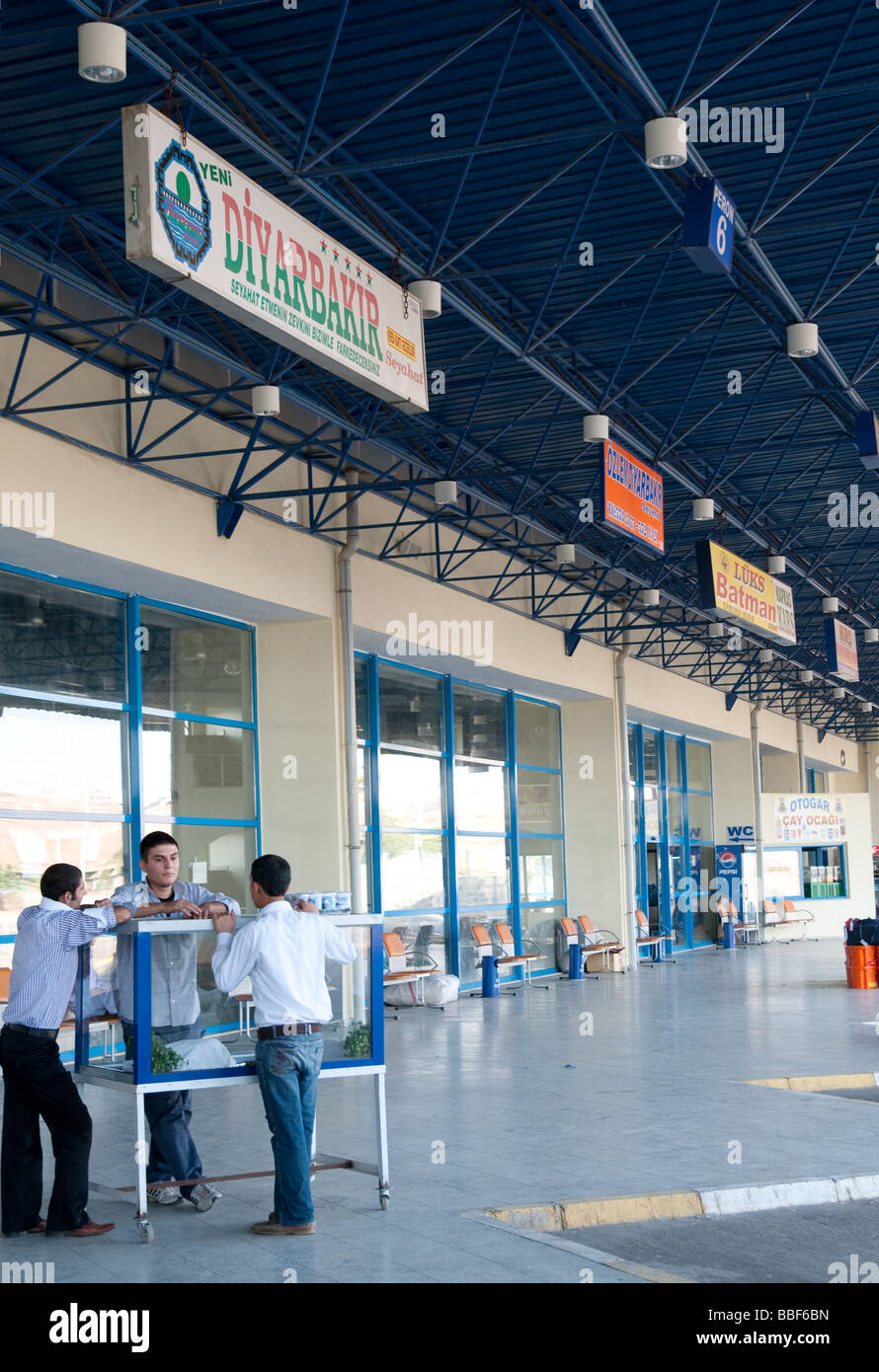 Terminal bus hi-res stock photography and images - Alamy