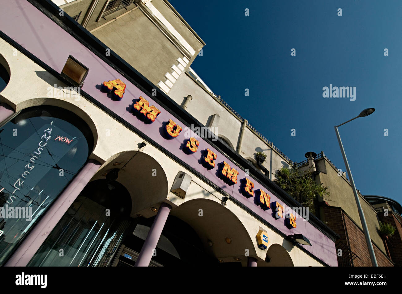 Bet shop signs hi-res stock photography and images - Alamy
