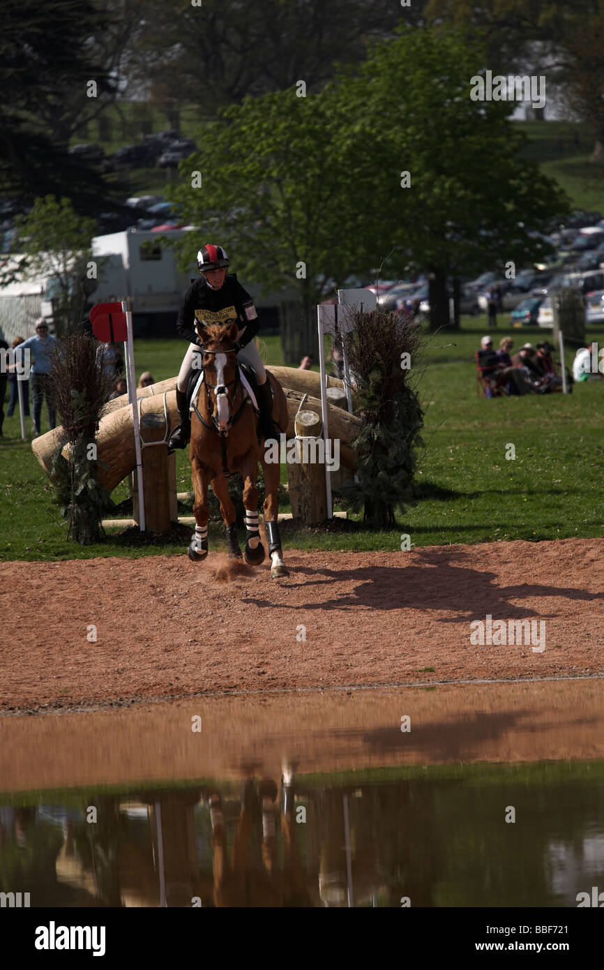 Zara Phillips at the Powderham Castle Horse Trial 2009 Day 2 riding ...