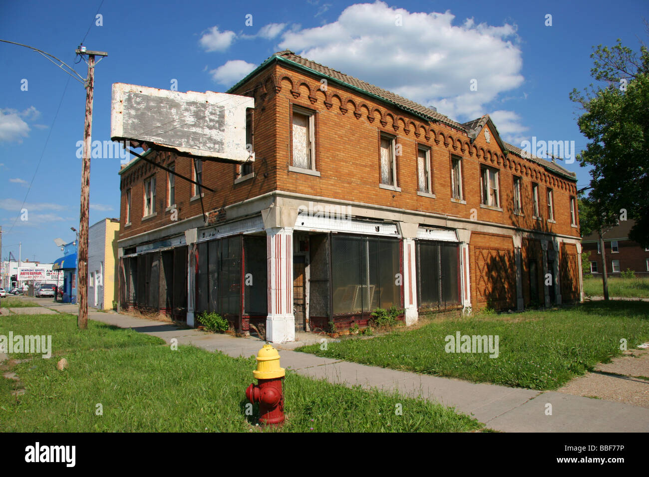 Run down neighbourhood hi-res stock photography and images - Alamy