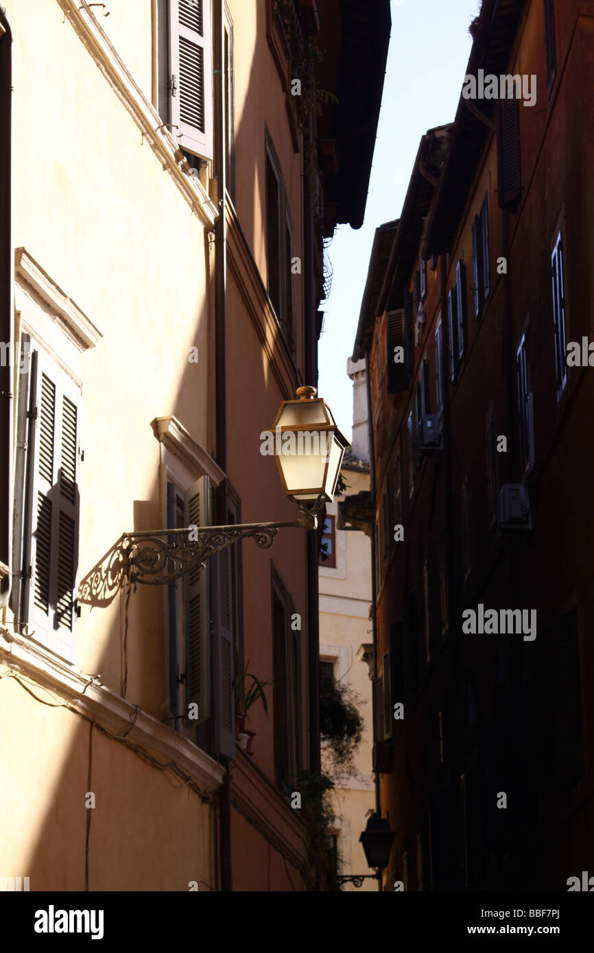 Side view building windows hi-res stock photography and images - Alamy