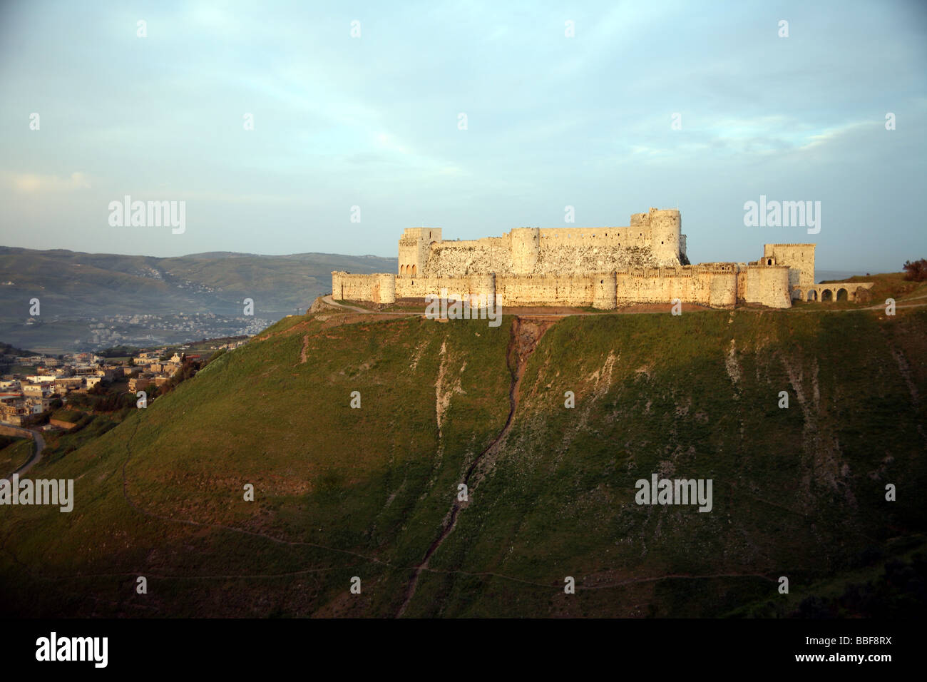 Sunset Crusader Castle, Krak des Chevaliers, Syria Stock Photo - Alamy