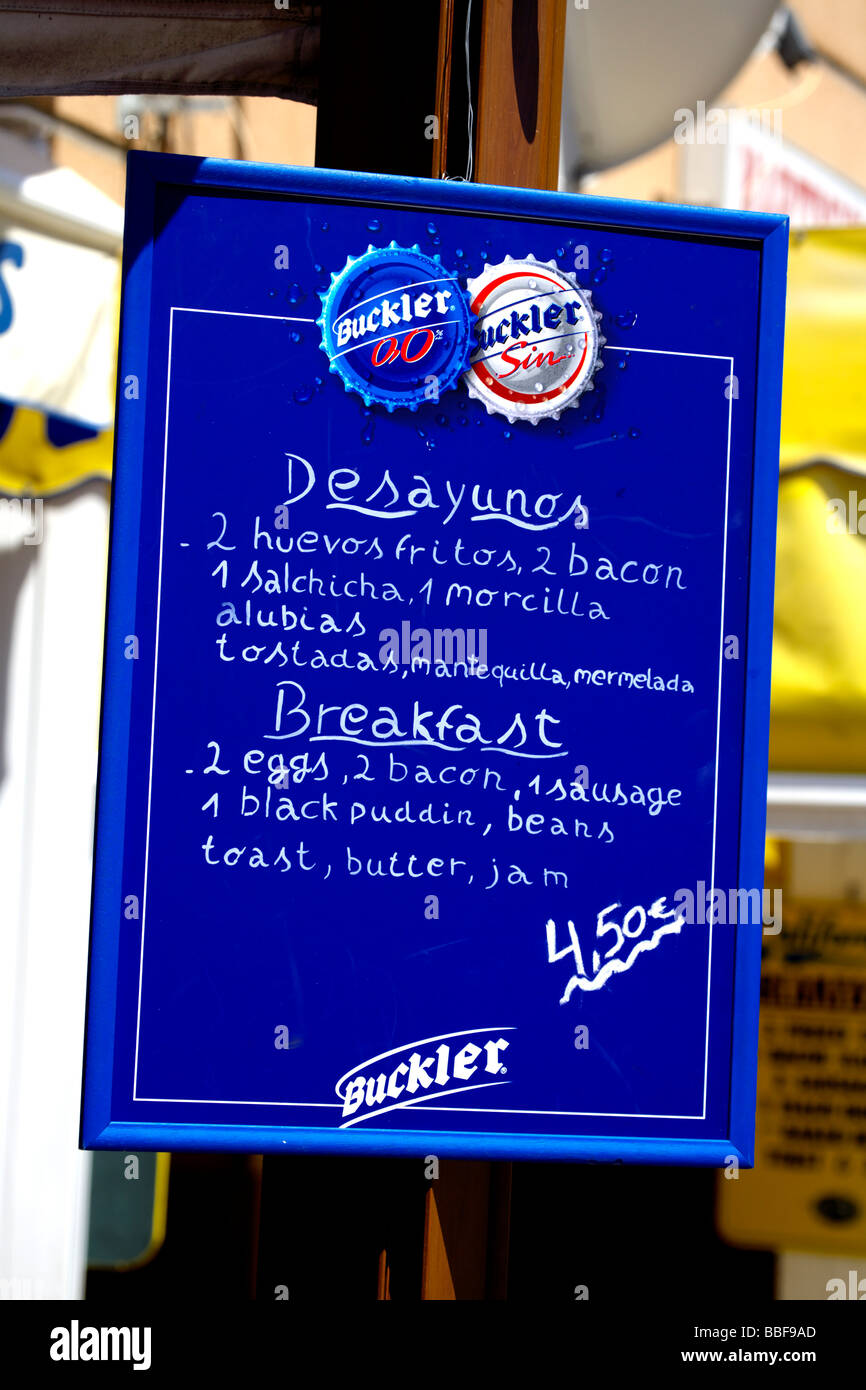 Salchicha vertical hi-res stock photography and images - Alamy