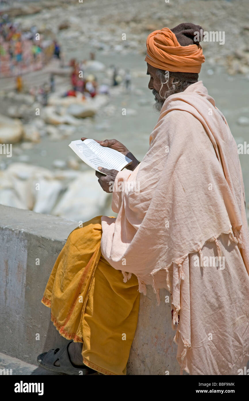 Vedic texts hi-res stock photography and images - Alamy