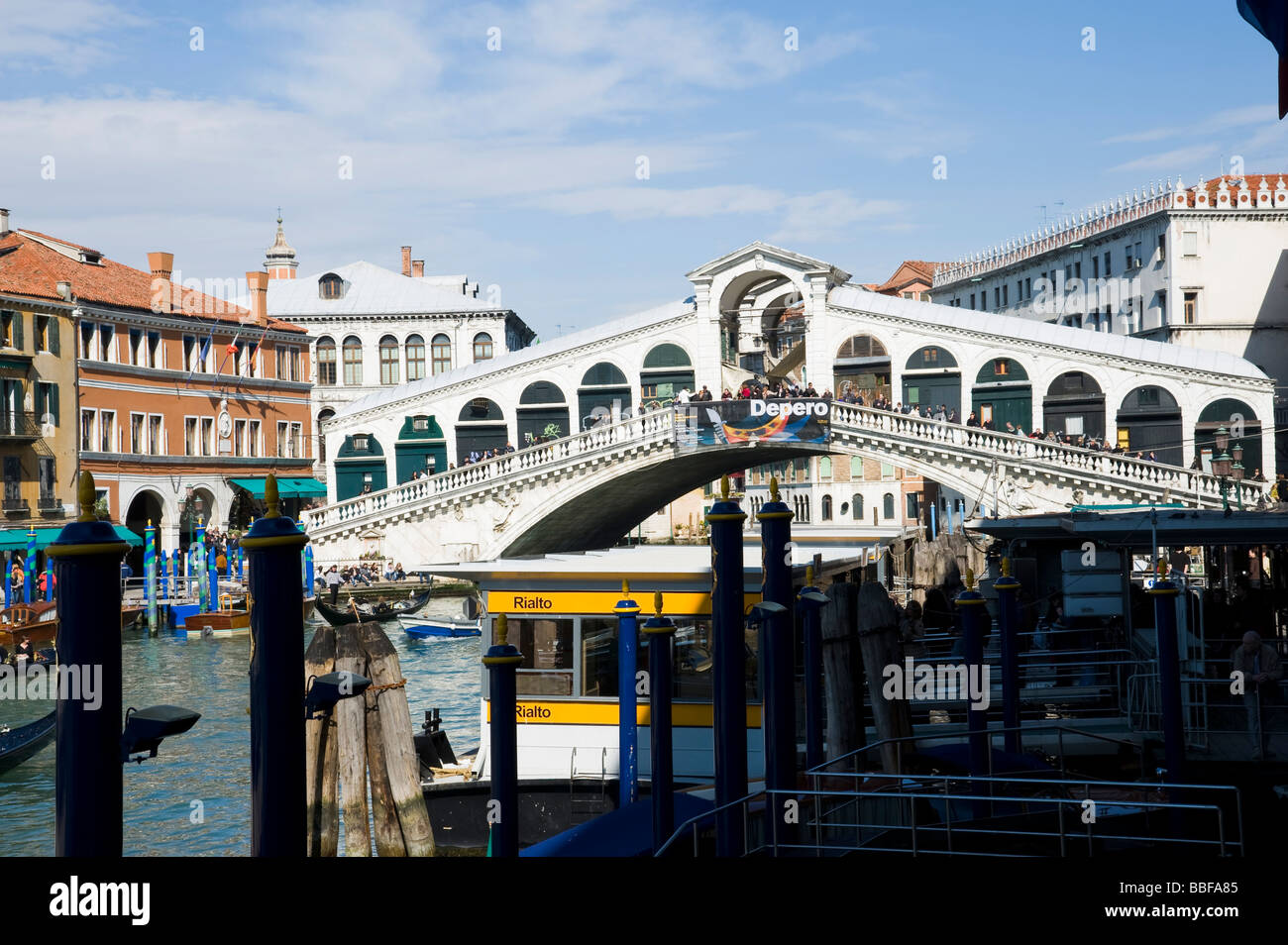 Venice, Rialto bridge, Ponte de Rialto Stock Photo - Alamy
