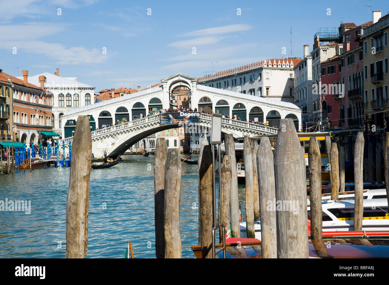 The ponte de rialto hi-res stock photography and images - Alamy