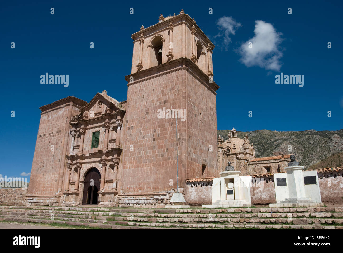 Catedral de puno hi-res stock photography and images - Alamy