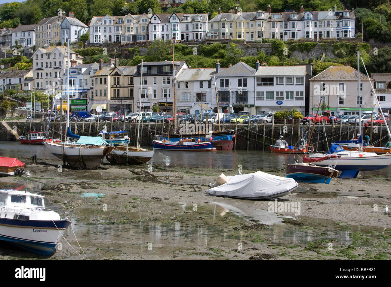Looe the picturesque cornish seaside town built on the river looe ...