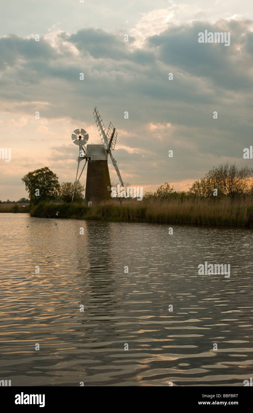 Windmill river hi-res stock photography and images - Alamy