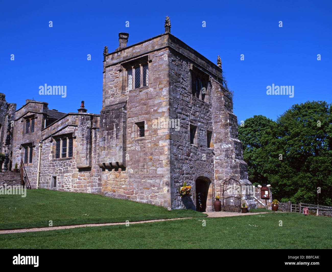 Barden tower hi-res stock photography and images - Alamy