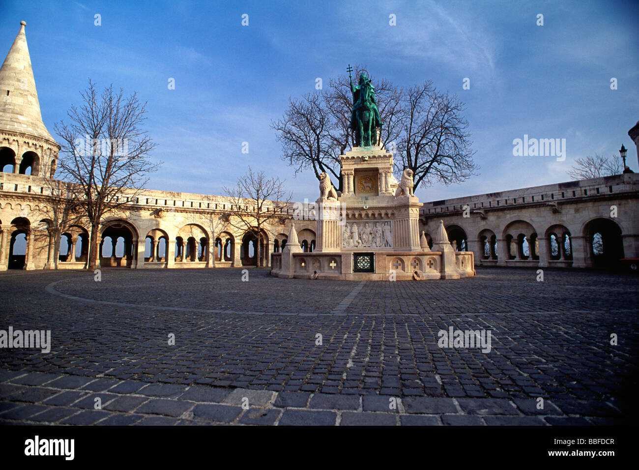 St Stephen Statue in square Budapest Stock Photo - Alamy