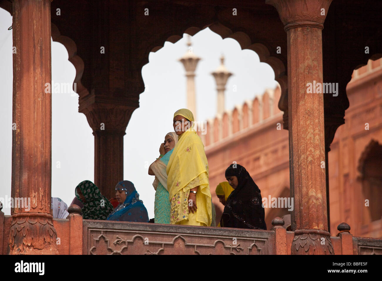 Women prayer jama masjid mosque hi-res stock photography and images - Alamy
