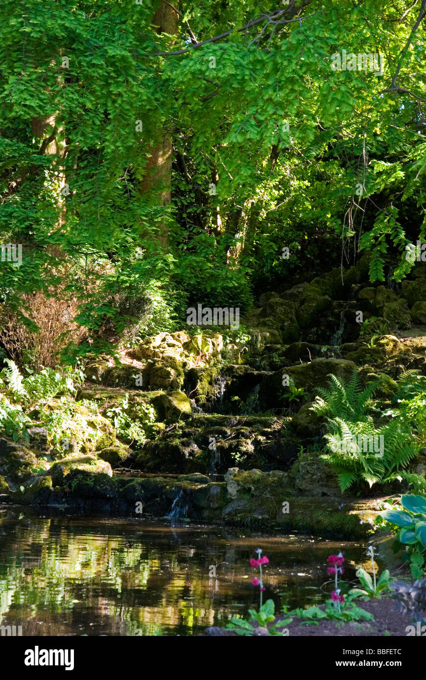 Waterfall in The Regent's Park London England UK Stock Photo - Alamy