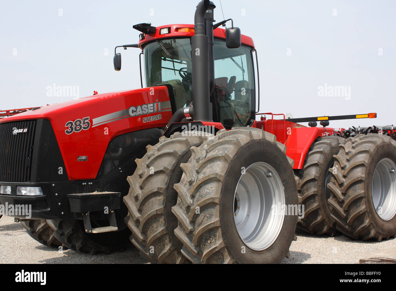 Tractors huge machine in USA US American Huge farm equipment nobody ...