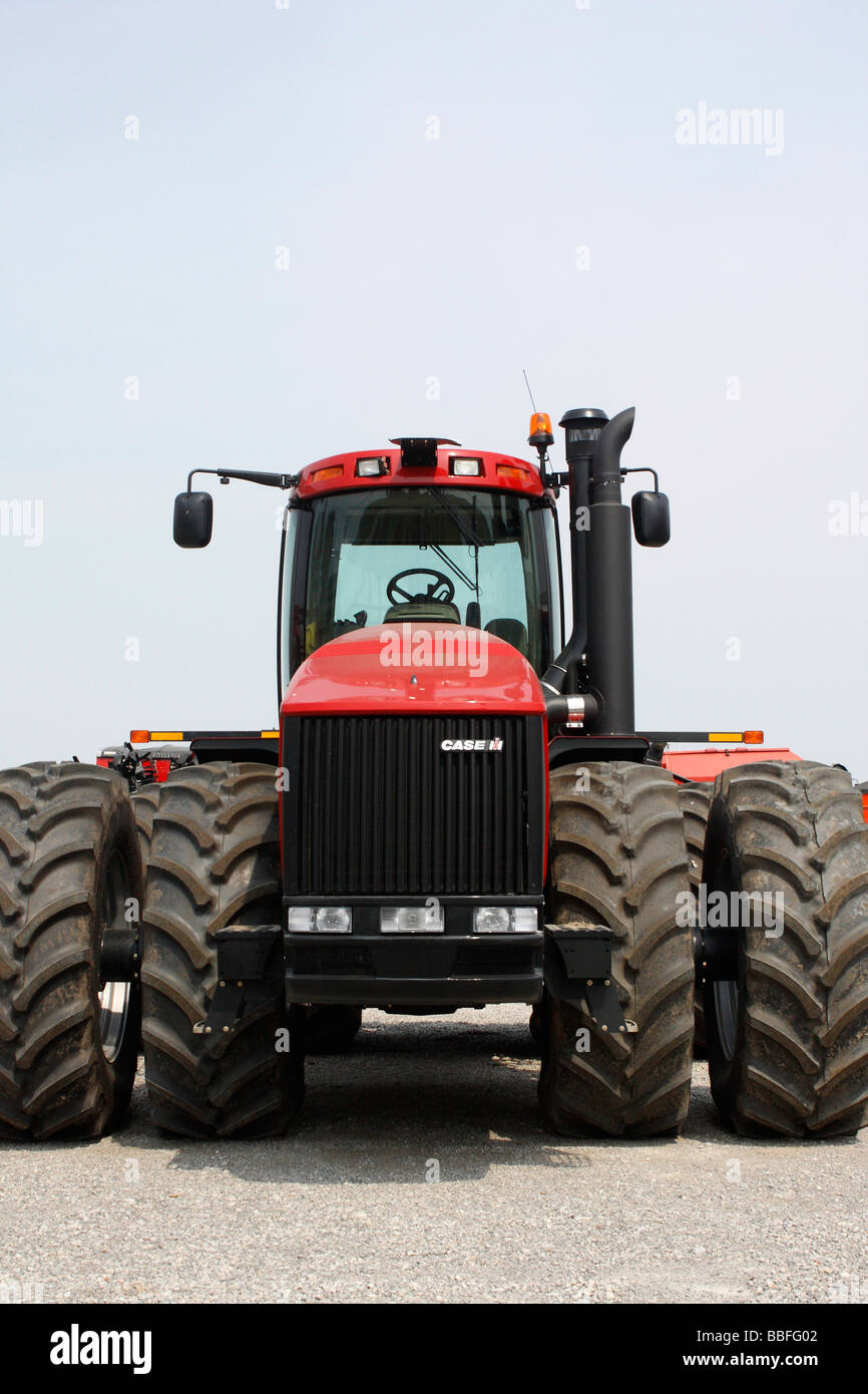 Tractors hi res hi-res stock photography and images - Alamy