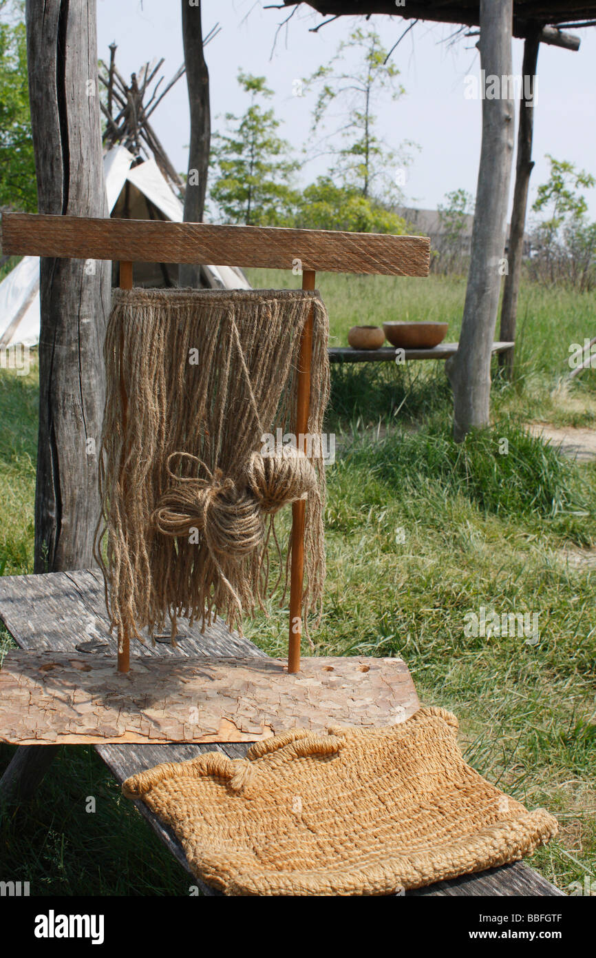 Native american village hi-res stock photography and images - Alamy