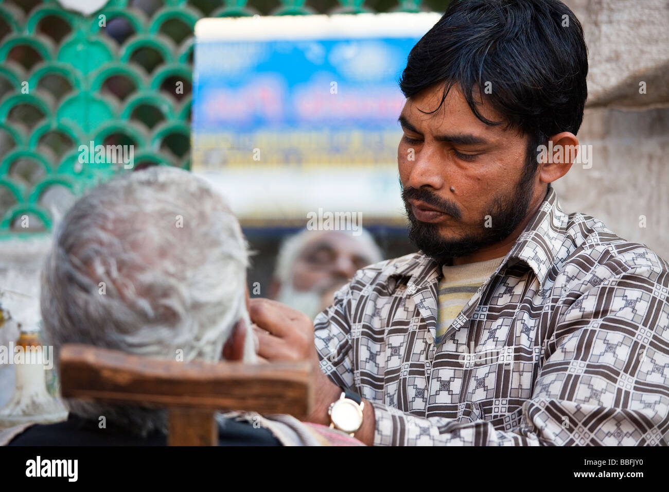 Indian barber india hi-res stock photography and images - Alamy
