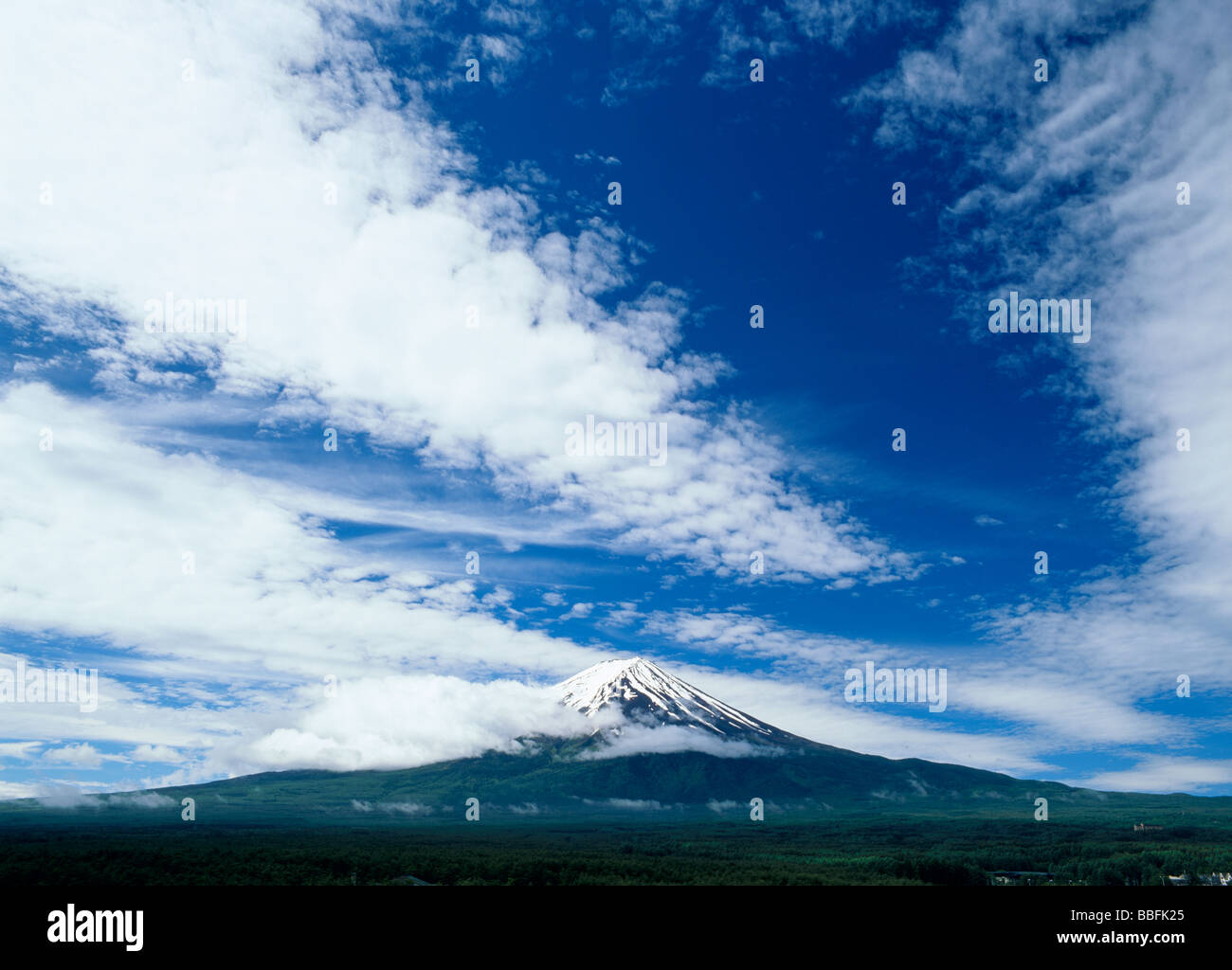 Mt.Fuji And Cloudscape Stock Photo - Alamy