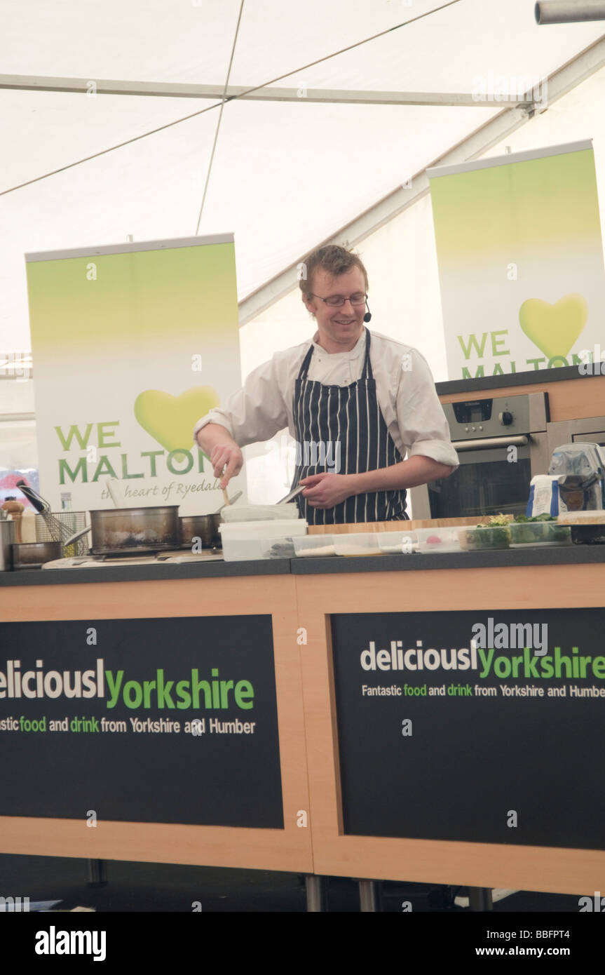 Cooking demonstration hi-res stock photography and images - Alamy