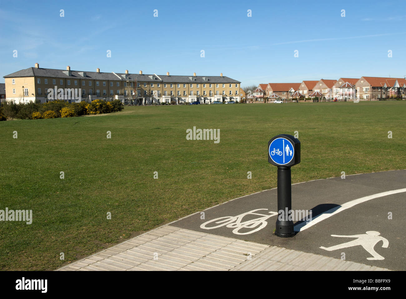 Pedestrian pathway hi-res stock photography and images - Alamy