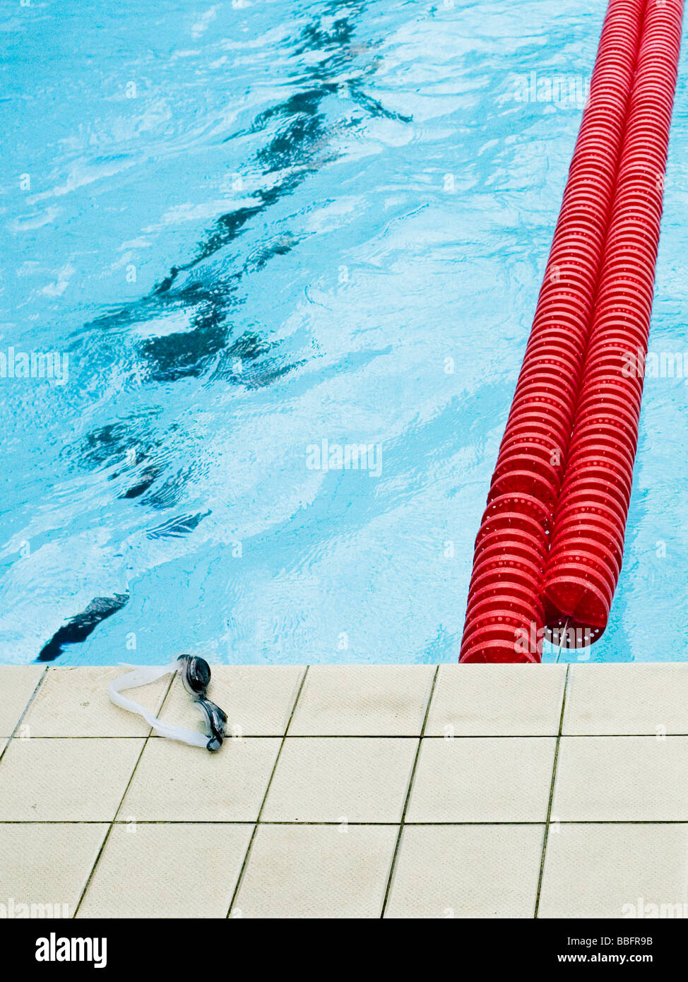 Swimming pool lane shallow sign hi-res stock photography and images - Alamy