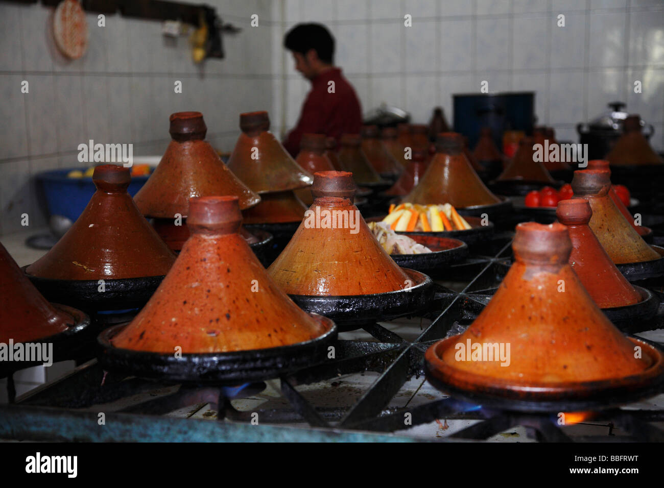 Ceramic stove africa hi-res stock photography and images - Alamy