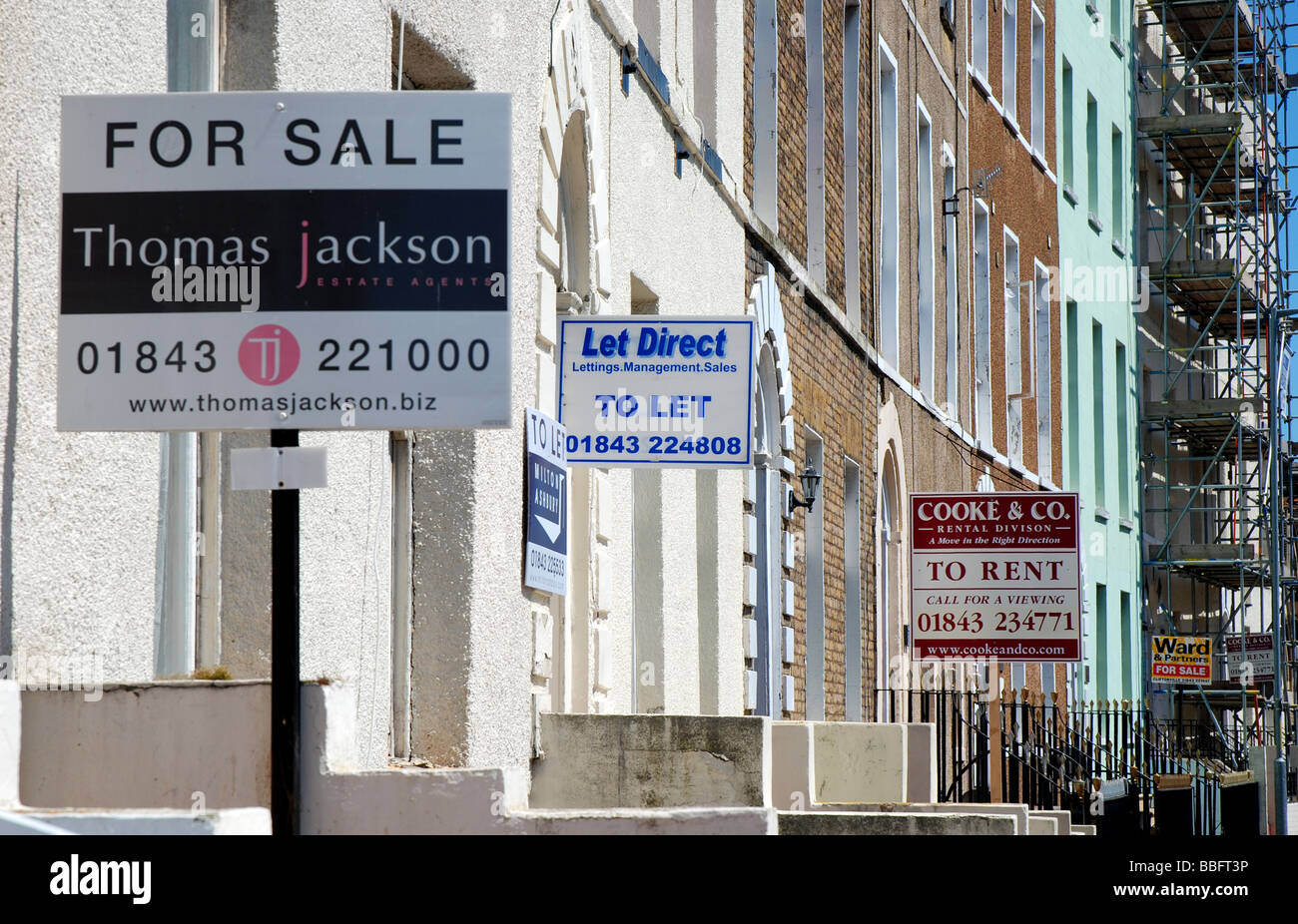 To let house signs hi-res stock photography and images - Alamy