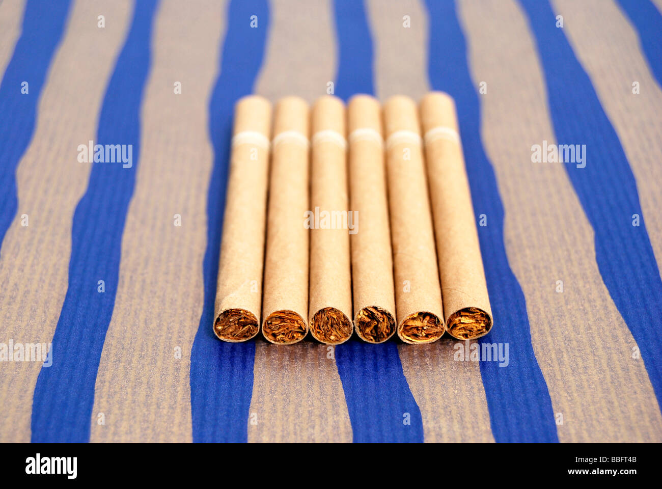 Cigarillos hi-res stock photography and images - Alamy