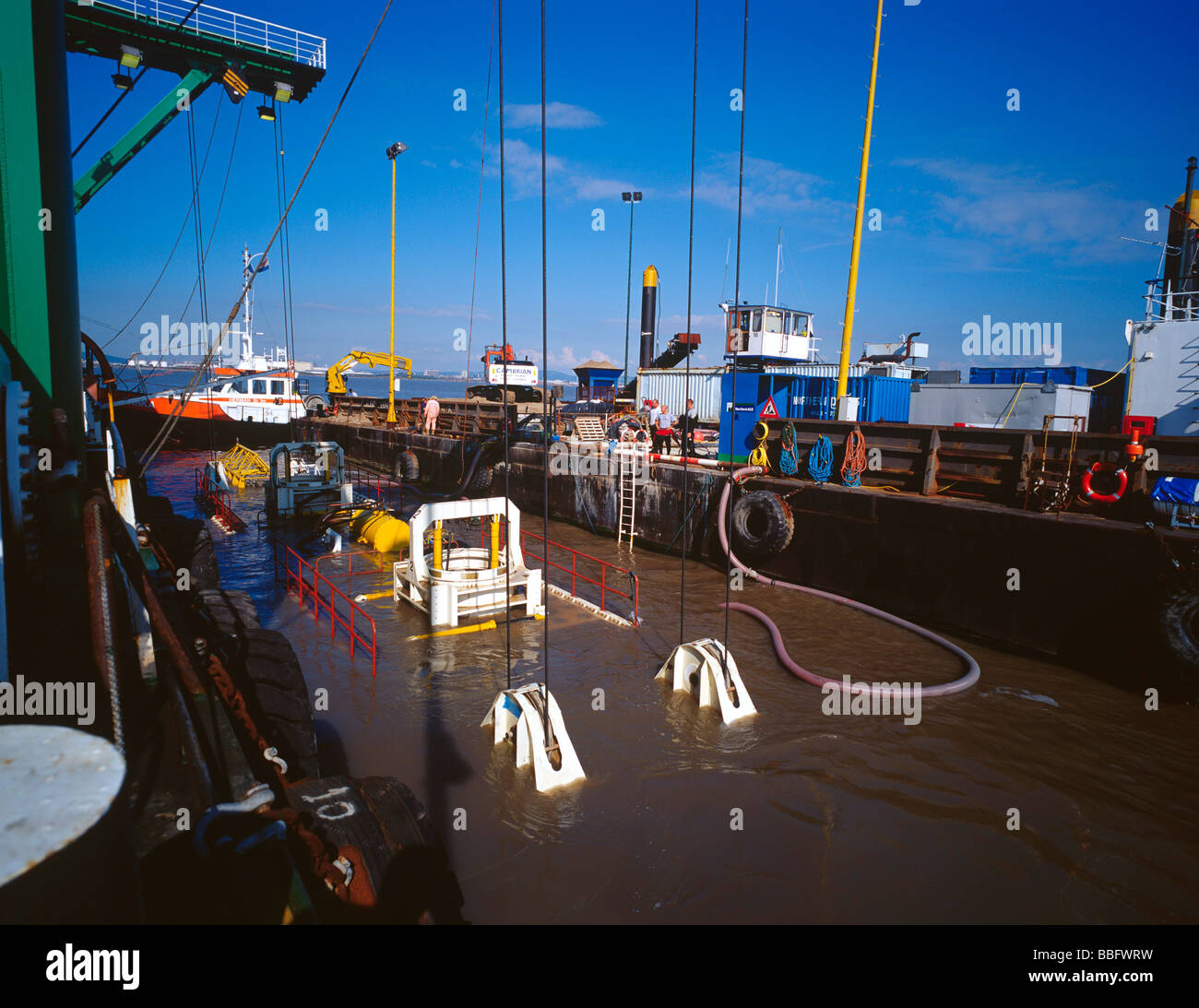 Underwater Pipe Laying Cradle during Submersion Stock Photo - Alamy