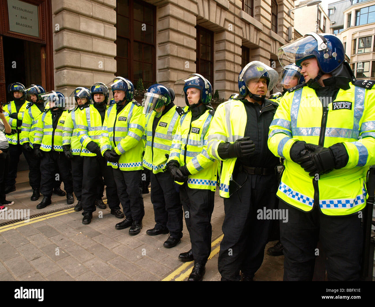 G20 Demonstration at the Bank of England. Police in riot gear keeping ...