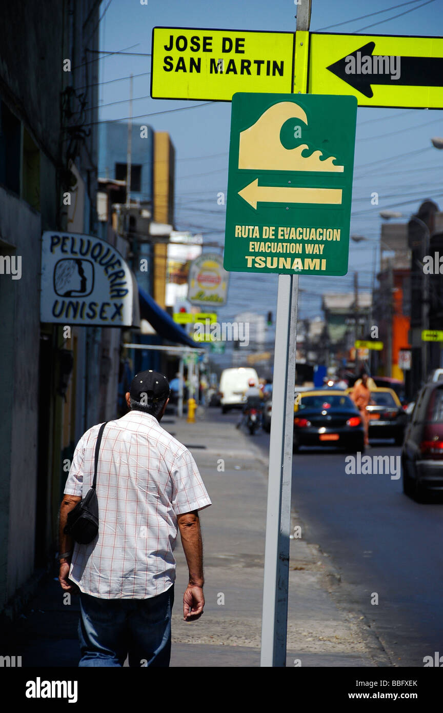 Chile warning sign hi-res stock photography and images - Alamy