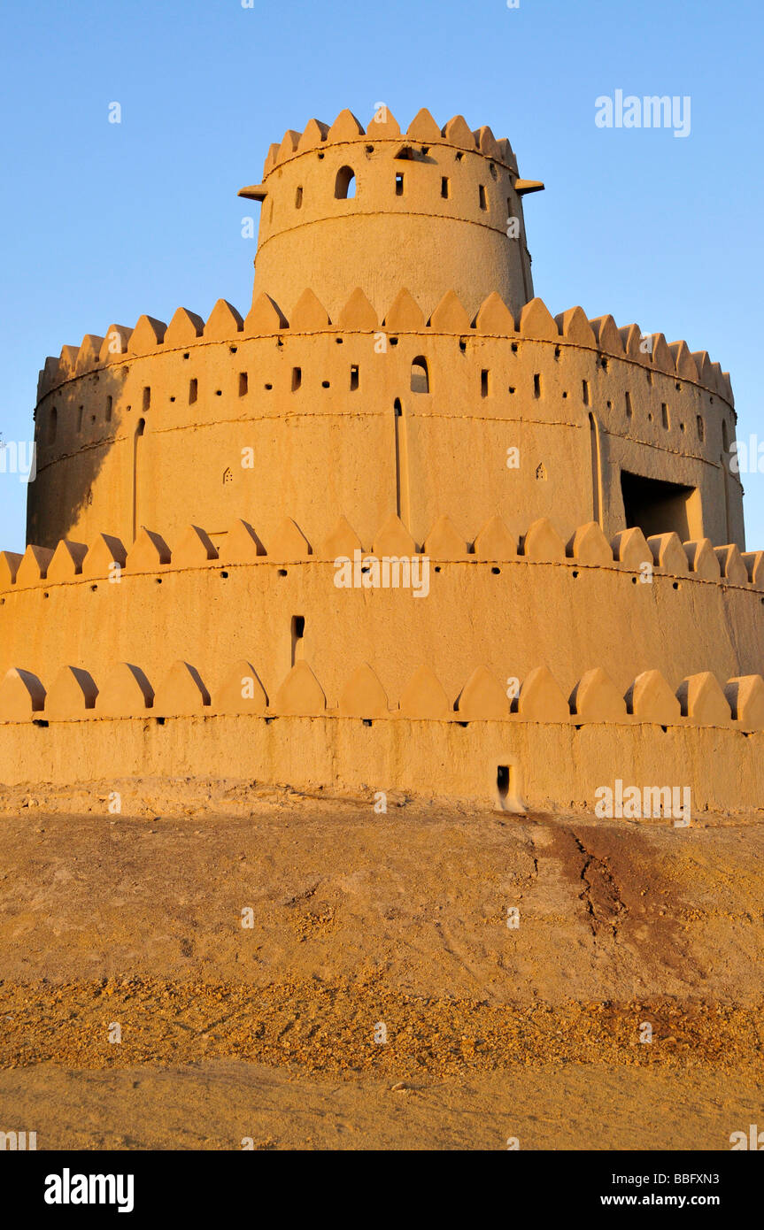 Tower of the Al Jahili Fort, Al Ain, Abu Dhabi, United Arab Emirates ...