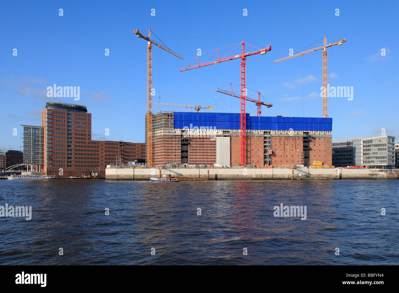 Elbphilharmonie bei hafencity hi-res stock photography and images - Alamy
