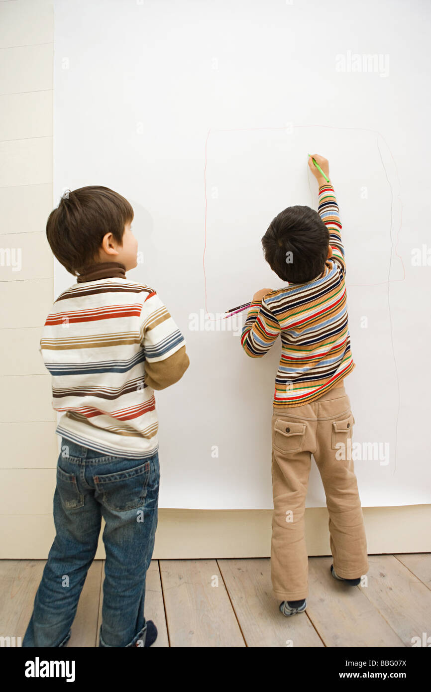 Child drawing on wall hi-res stock photography and images - Alamy