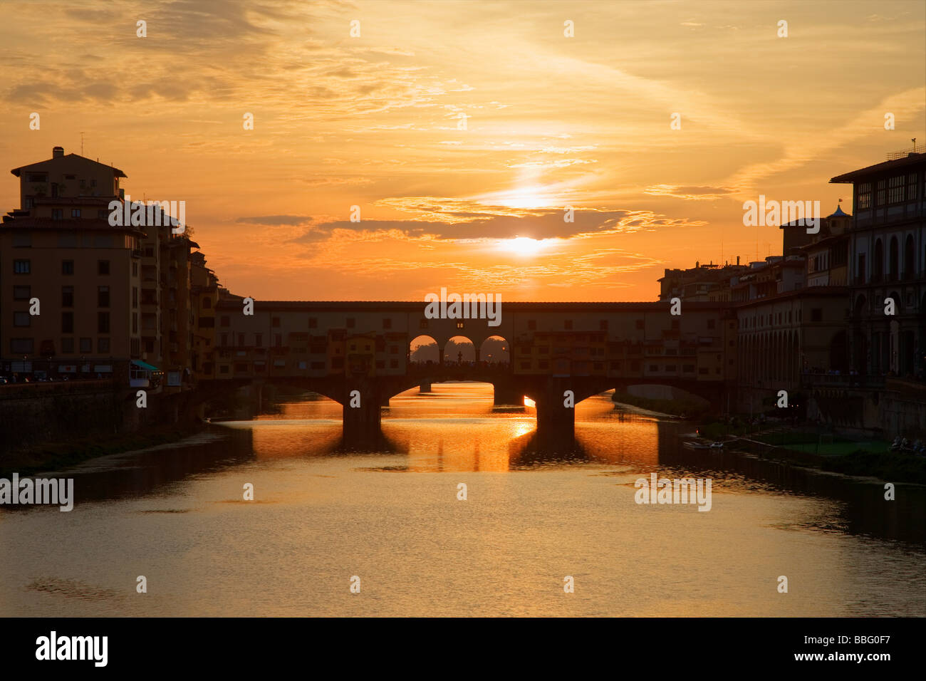 Ponte vecchio florence hi-res stock photography and images - Alamy