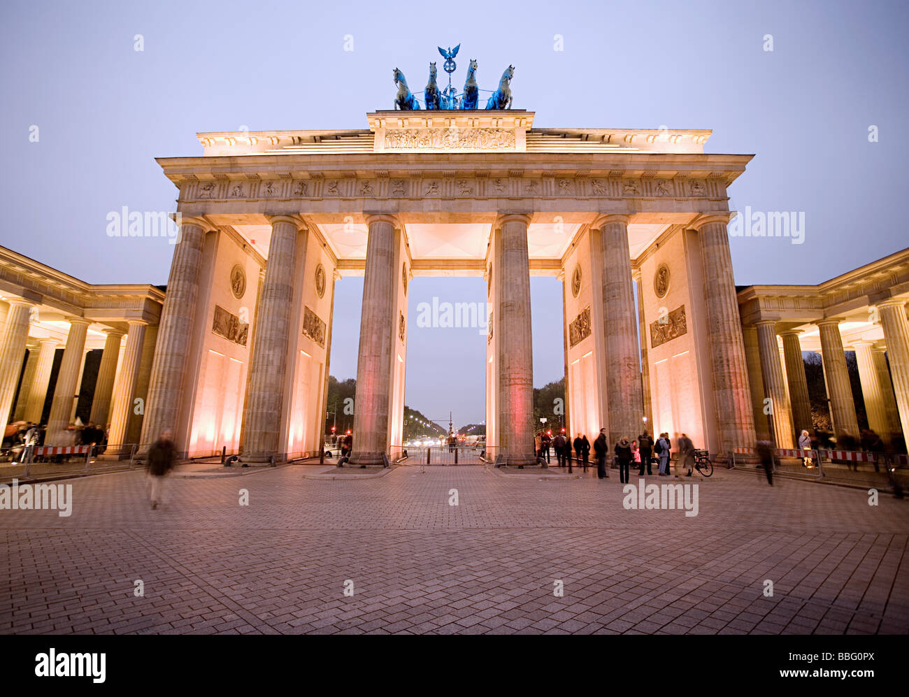 Berlin gate hi-res stock photography and images - Alamy