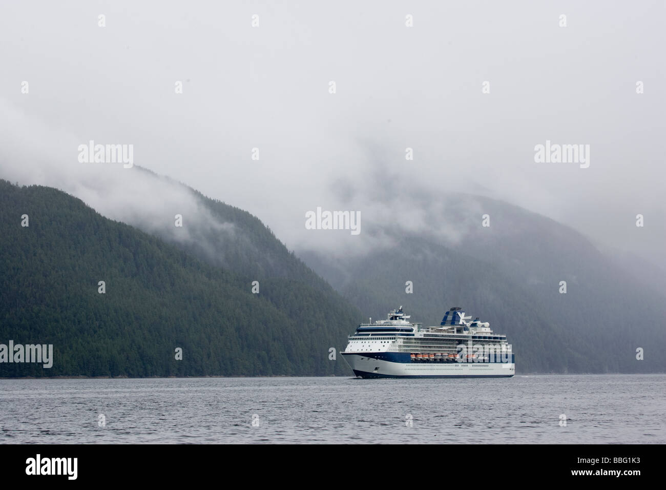 Transit passage hi-res stock photography and images - Alamy