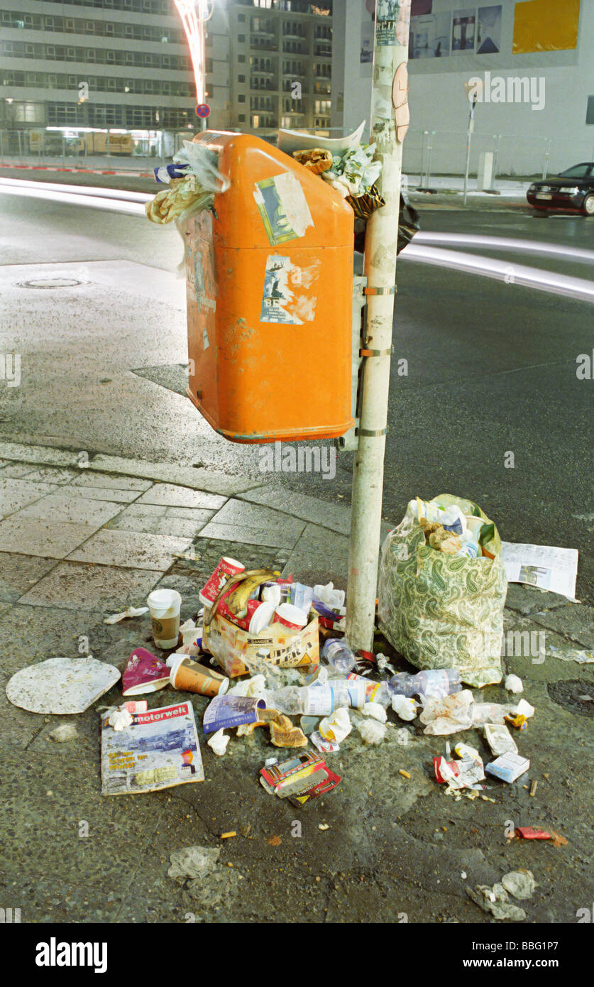Overflowing bin hi-res stock photography and images - Alamy