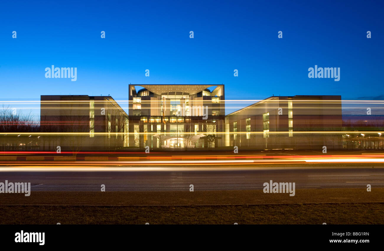 Berlin modern structures hi-res stock photography and images - Alamy