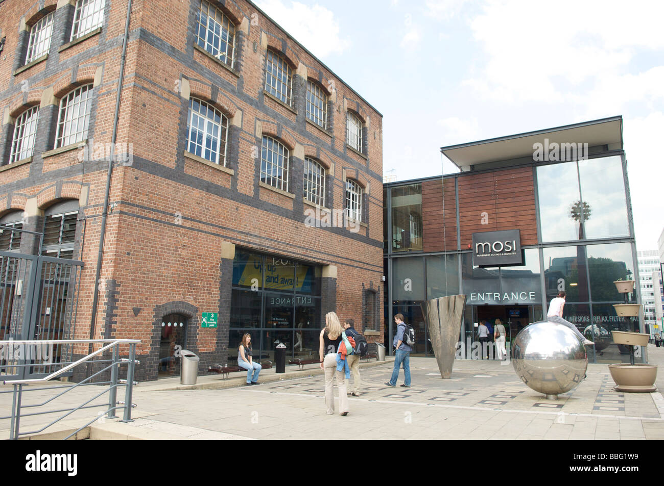 Manchester industrial revolution hi-res stock photography and images ...