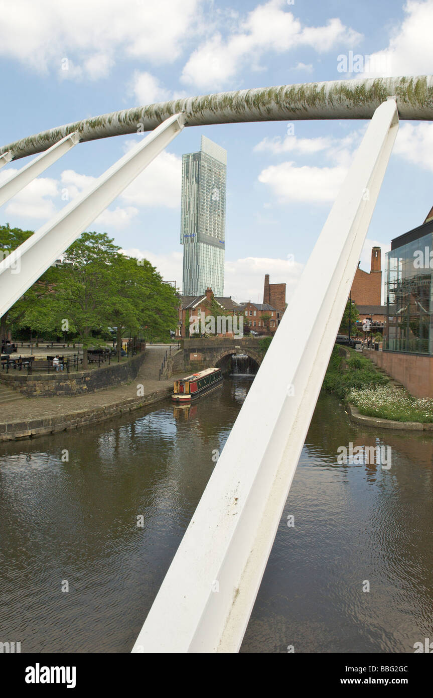 Caslefield canal basin Manchester Stock Photo - Alamy