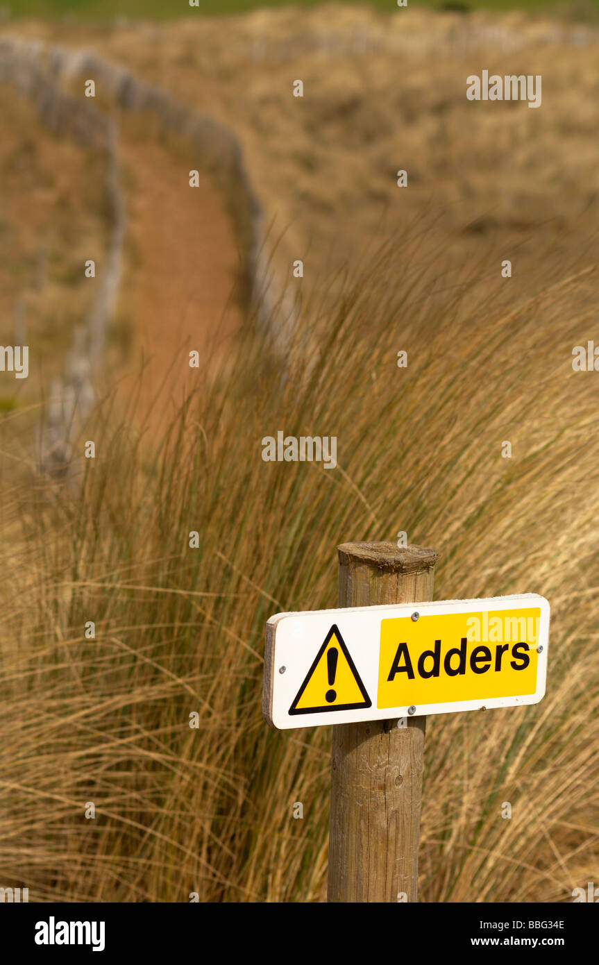 Adder warning sign hi-res stock photography and images - Alamy