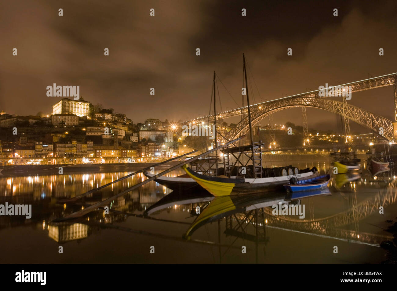 River douro nighttime hi-res stock photography and images - Alamy