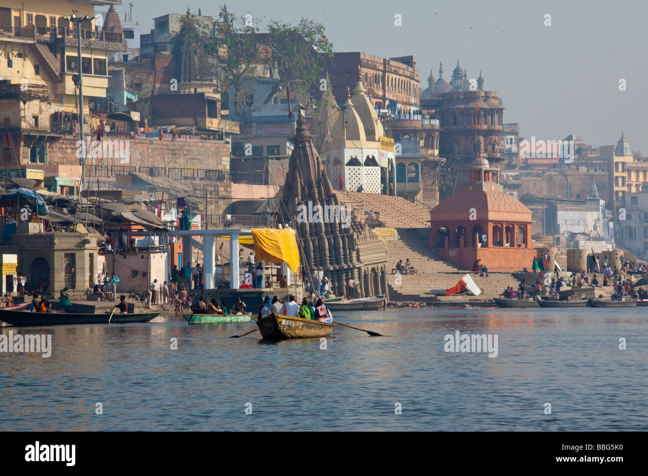 Varanasi temple ganges hi-res stock photography and images - Alamy